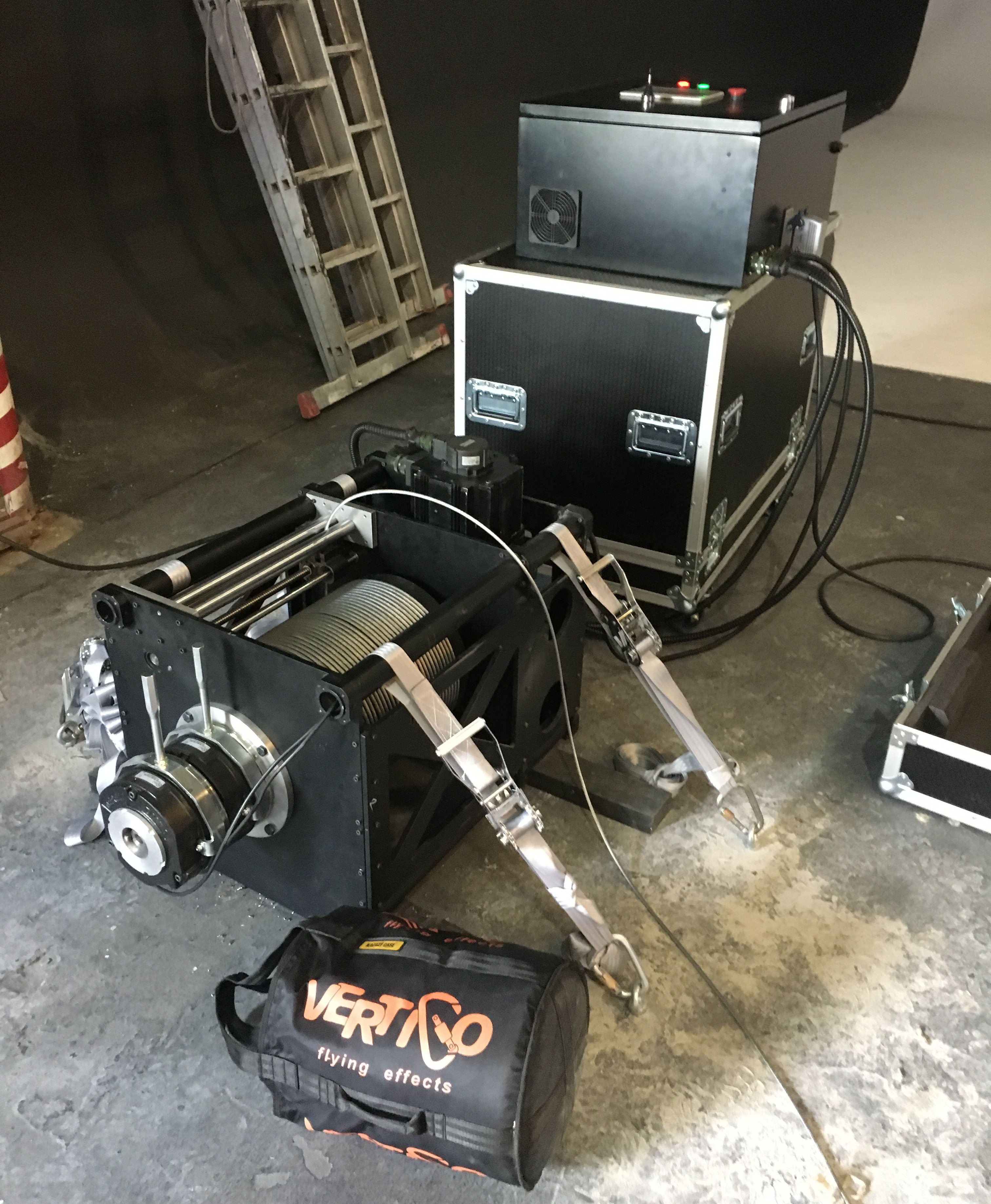 VAS 5 Model – Vertigo Flying Effects – Automation Systems – Stunt and ...